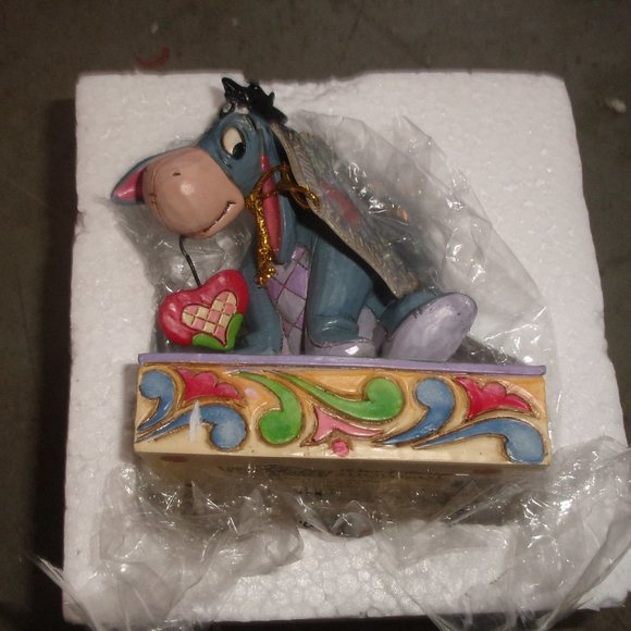 Jim Shore | Accents | Jim Shore Disney Eeyore Heart On A String ...